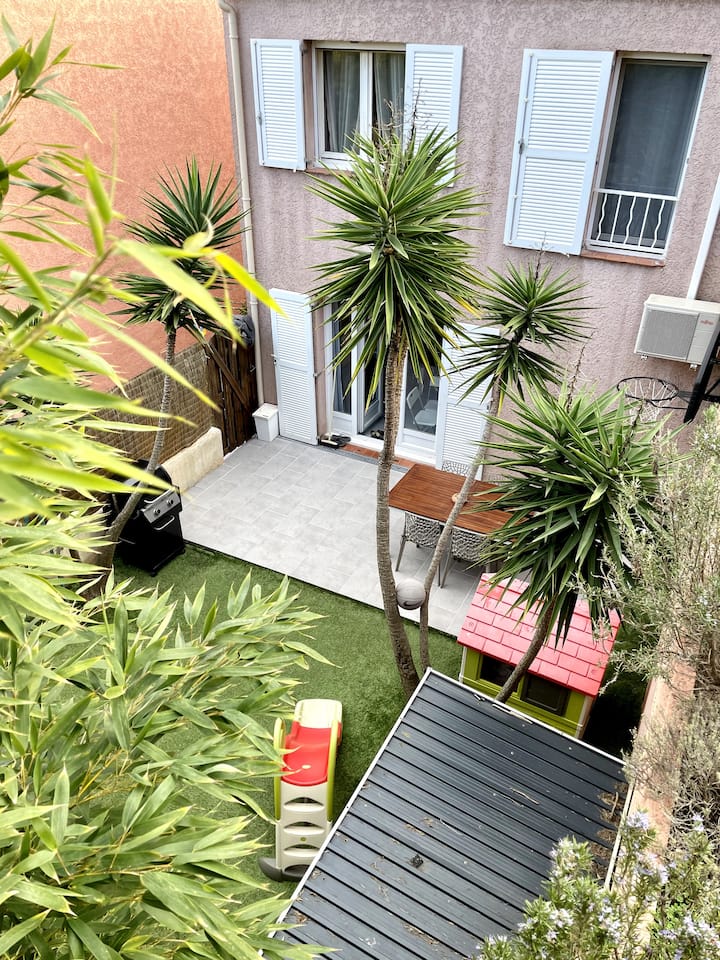 Villa Climjardinfamillesprocheplagejeux D’enfants - Hyères
