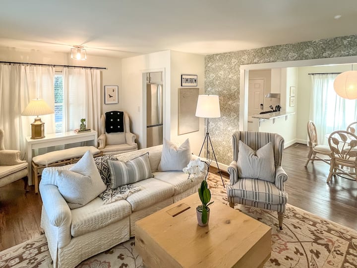 Stylish, Serene Avondale Cottage With Porch - Birmingham, AL