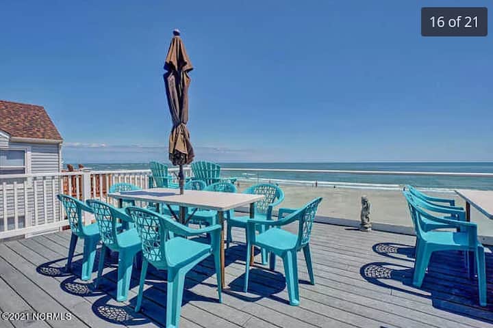 Entire Oceanfront Townhouse - Sneads Ferry, NC