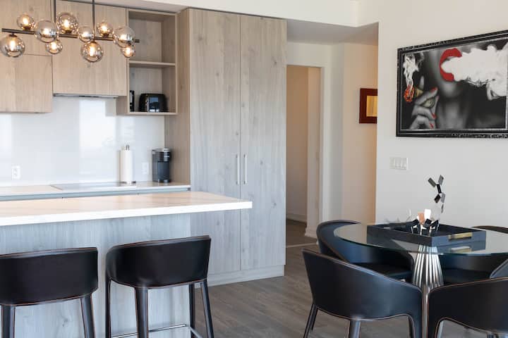 New 3 Bedroom Condo In  Prestigious Yorkville. - Toronto