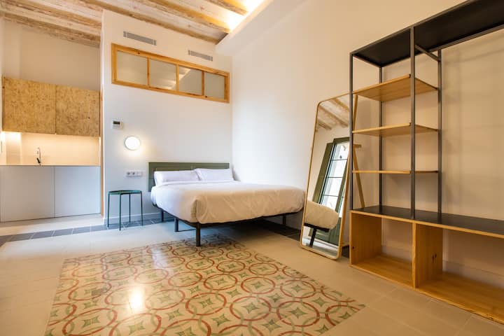 Deliciosa Suite En Reformado Co-living - Barcelona