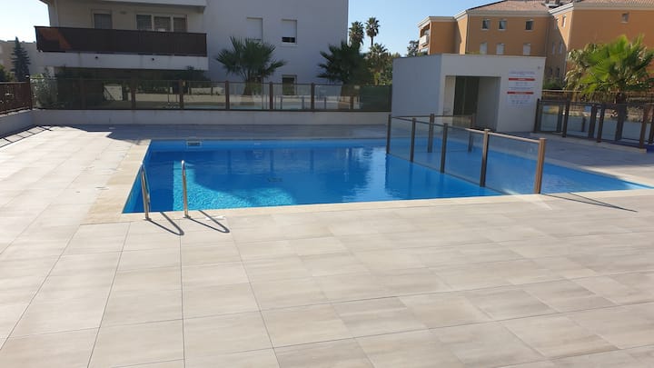 Magnificent Bright Apartment With Swimming Pool And Large 28 M² Terrace. Wifi - Le Lavandou