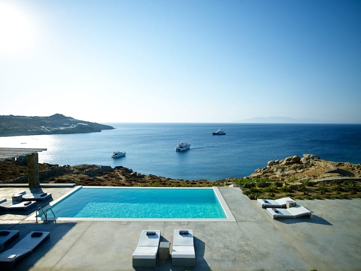 Chef Included By Fantasia Villas: Absolute Two - Mykonos Region