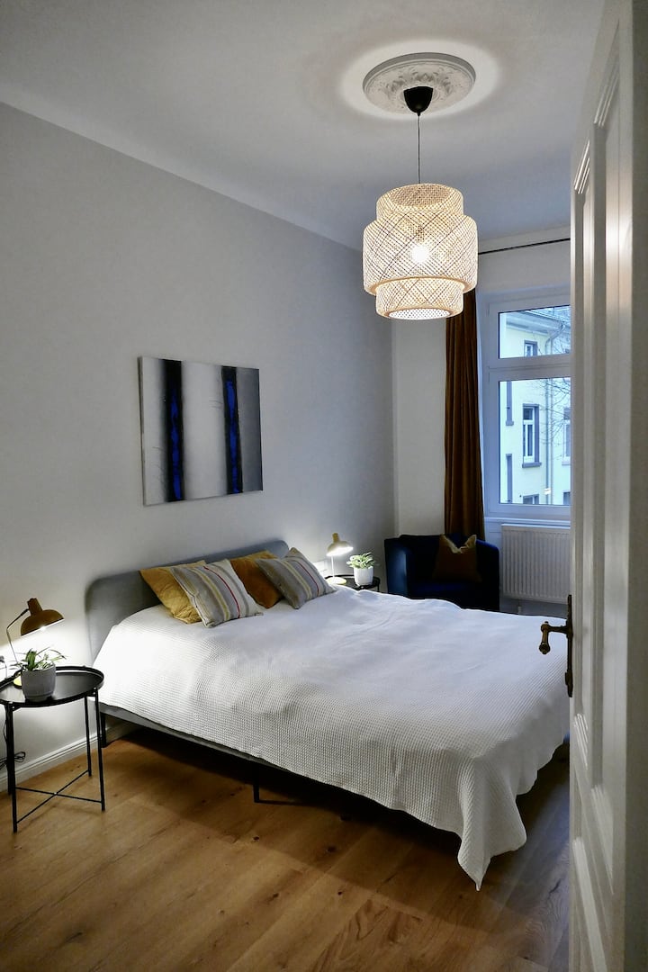 Vollmöblierte 2 Zimmer Altbauwohnung In Bockenheim - Fráncfort del Meno