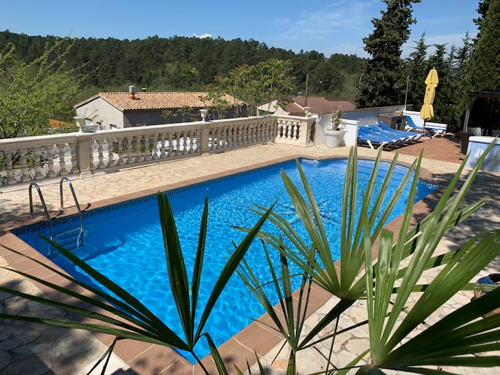 Privé Kamer Met Eigen Badkamer En Zwembad - Catalonia