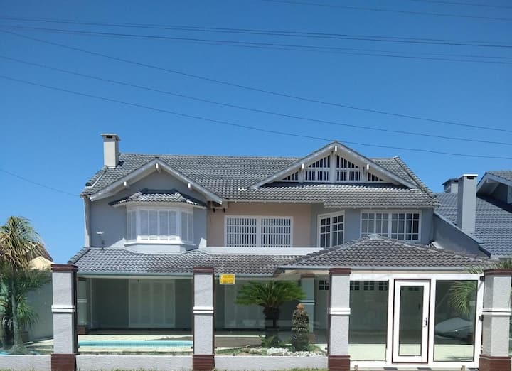 Casa Ampla C/ Piscina A 1 Quadra Do Mar - Tramandaí