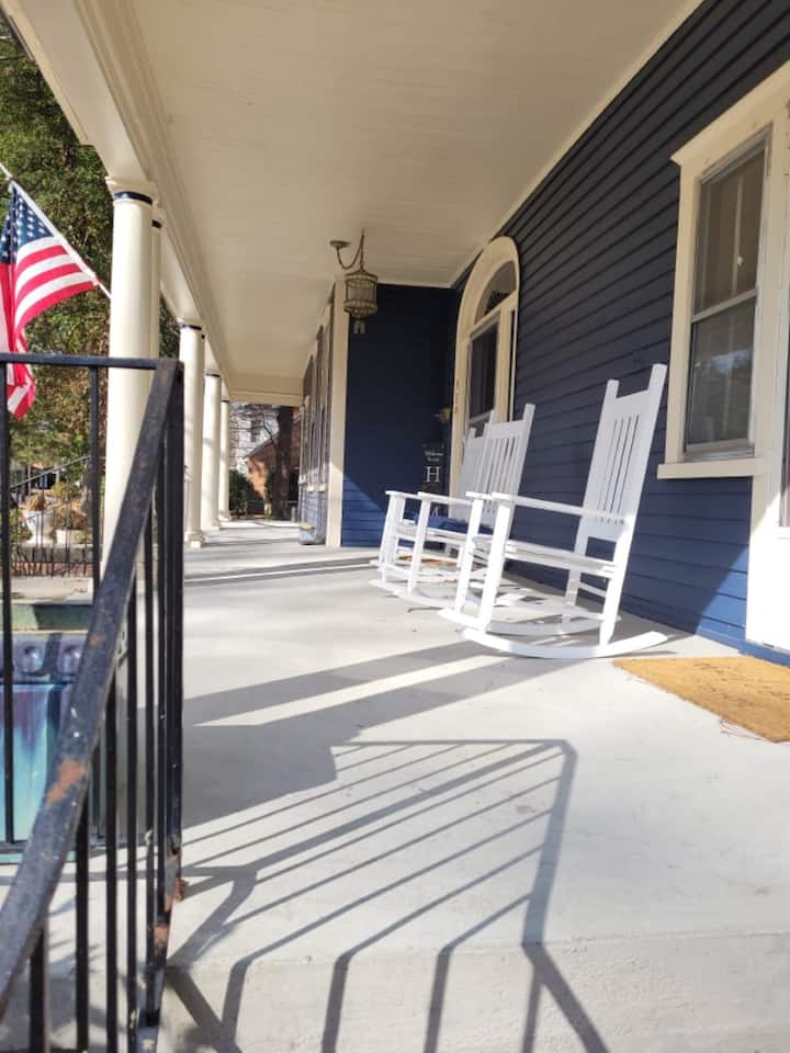 Avent On Falls Eight Bedroom Experience. - Rocky Mount, NC