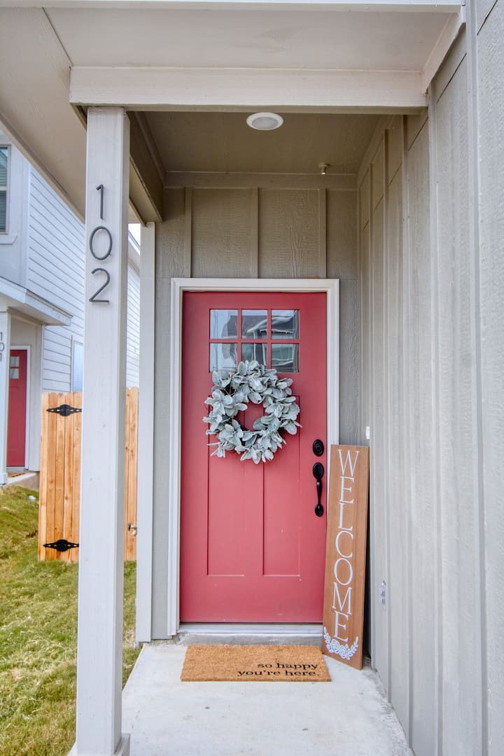Townhome In Gated Community Lackland Afb/sea World - Arcadia Ridge - San Antonio