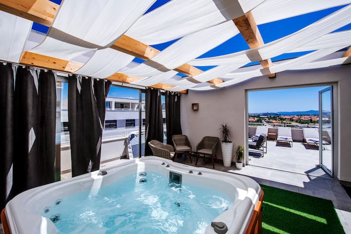 Luxury Penthouse  With Rooftop Jacuzzi And Sauna - Zadar