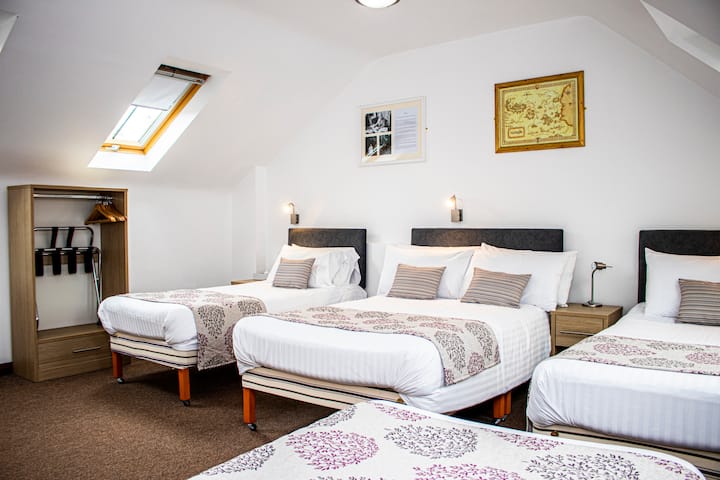Family Room For 4 People - 칼링포드