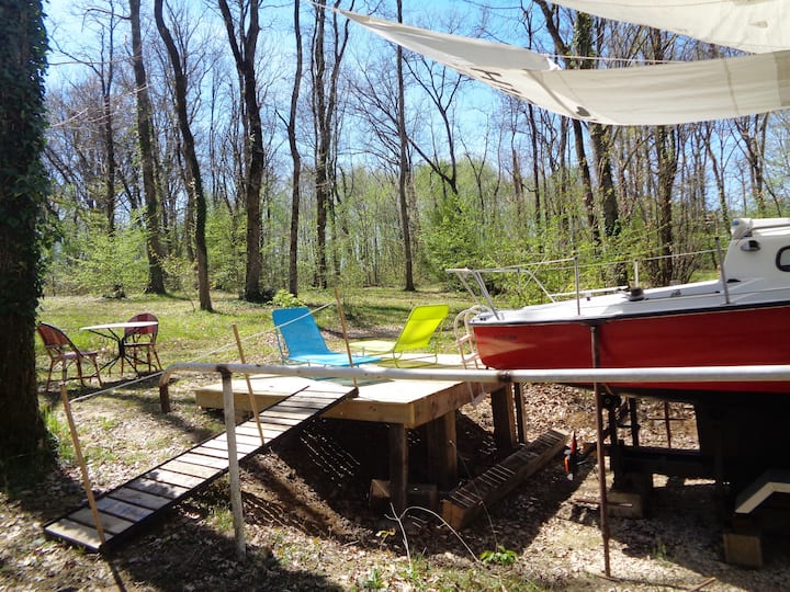Chambre Bateau Piscine Et Jacuzzi En Pleine Nature - Lot