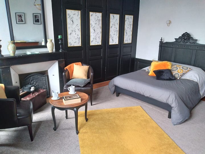 Jaune/ Skl Terre B&b Dans La Ville Fortifiée - Montreuil-sur-Mer