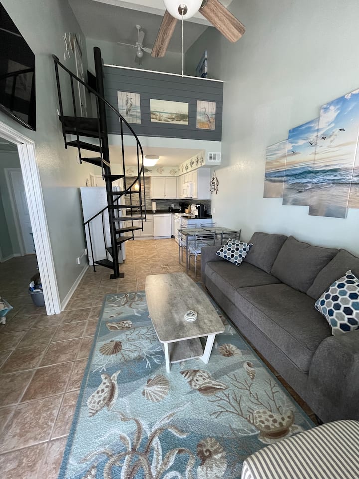 Our Paradise Beach Condo For Sharing With Others. - Gulf Shores, AL