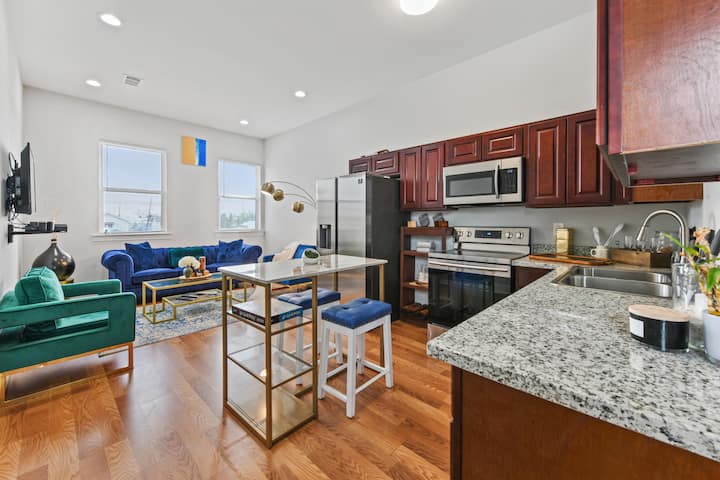 Lovely Uptown 3 Bd Rm Rental In The Heart Of Nola - Metairie, LA