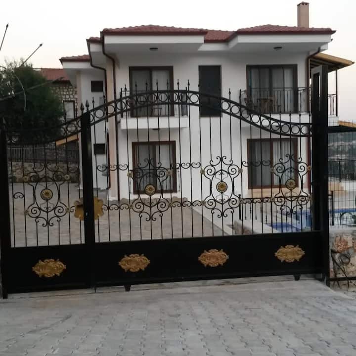 Villa Kayabaşlı
Doğa Manzarasi,köy , Huzur,havuzlu - Kaş