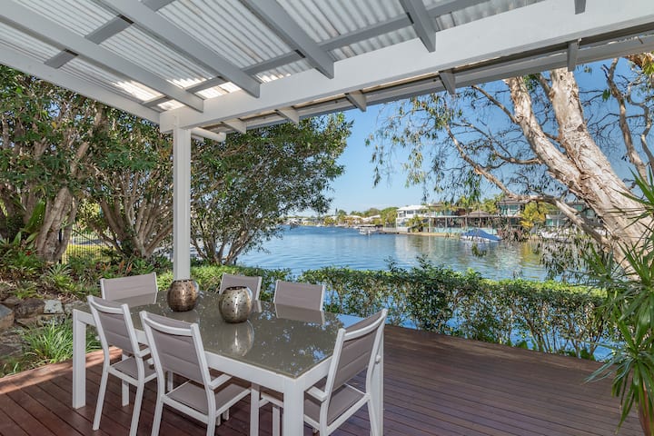 Stunning 3 Bedroom On Noosa River! - 努沙岬