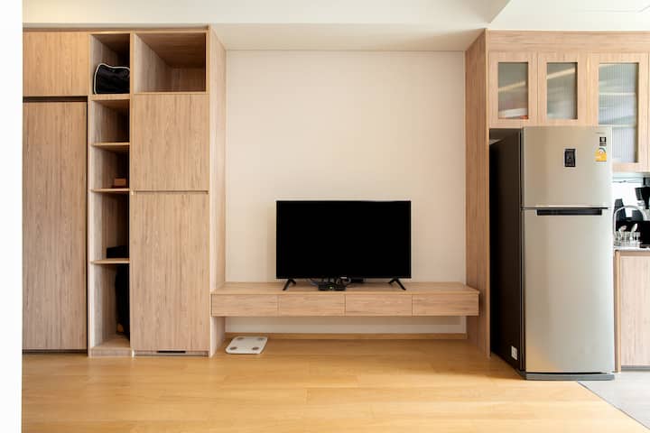 Minimal 1br+ Workspace +Bts Ekamai - Thailand