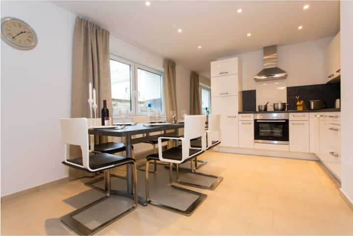 50 M² Ferienwohnung ∙ 1 Schlafzimmer ∙ 8 Gäste - Usseln