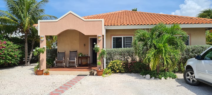 Bungalow Mit Pool Und Strandnähe - Curaçao