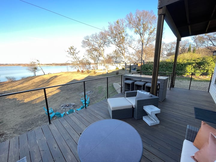 Brand New Lakefront Sleep 1-8, Firepit, Lakehouse - Little Elm, TX