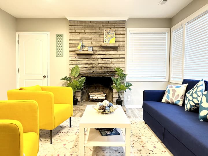 Vibrant Modern Home In The Heart Of Greensboro - High Point, NC