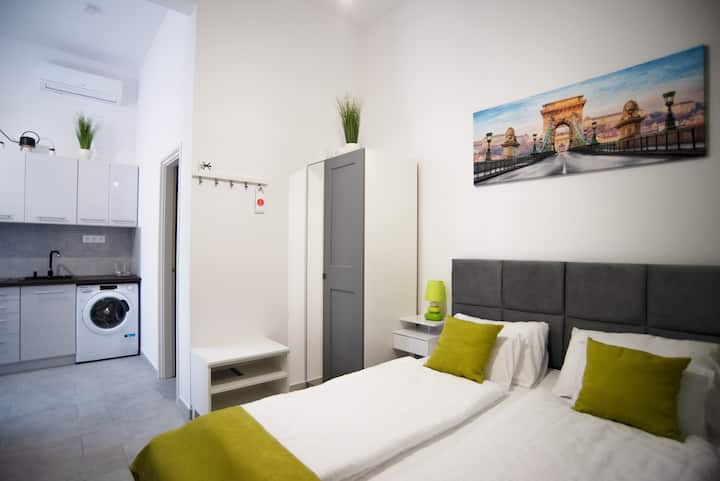 Winston's Studio - Budapest