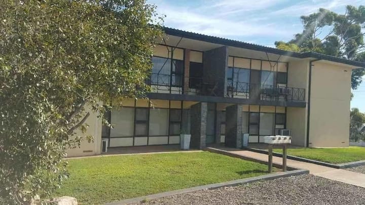 Whyalla Holiday Rentals & Homes - South Australia, Australia | Airbnb