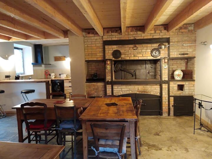 Le Four A Pain , Maison Chaleureuse 6 A 8 Couchage - Issoire