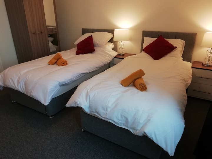 Carvetii: Vincent House. 3 Bedrooms, Sleeps 7 Ppl - Kinross