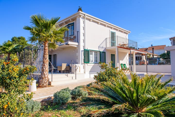 Villa Mária Marta
Apartment Ground Floor - Dugi Rat