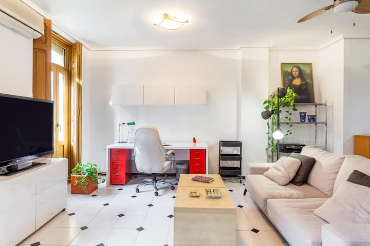 Perfect For Nomads! 2 Bedroom Ruzafa. Monthly Rent - Valencia