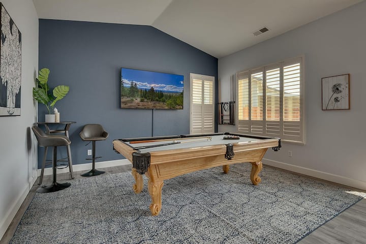 Charming Large House, Central To Area Attractions - Reno