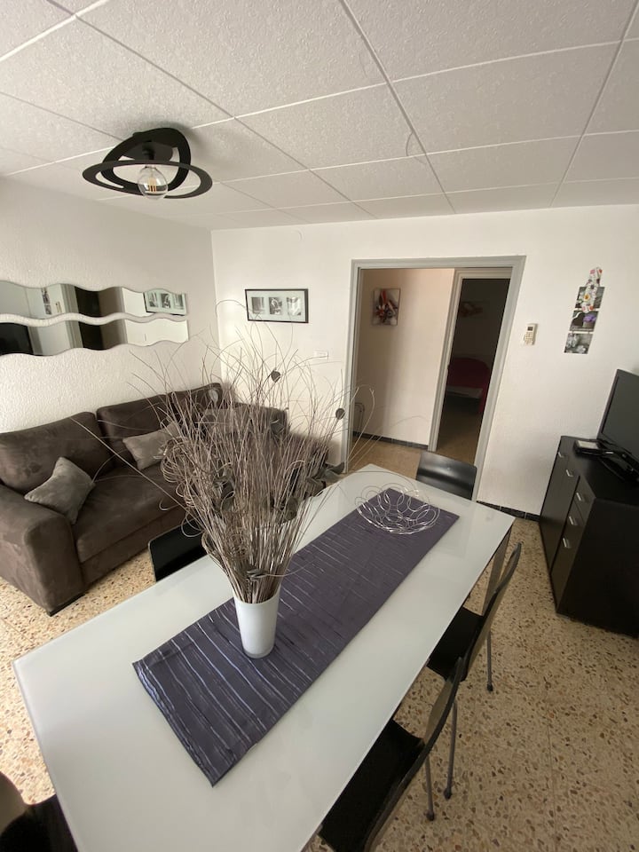 Appartement Spacieux En Plein Centre De Roses - Cadaqués