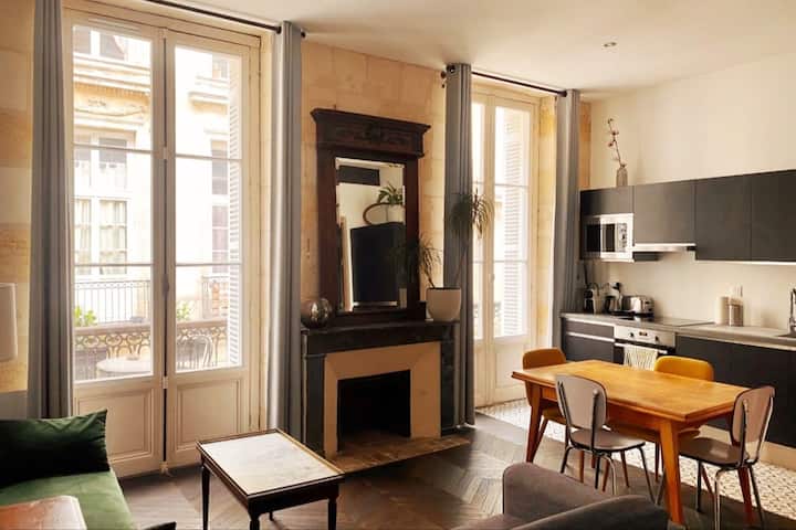 Appartement Centre Avec Balcon - Fernand Lafargue - Bordeaux