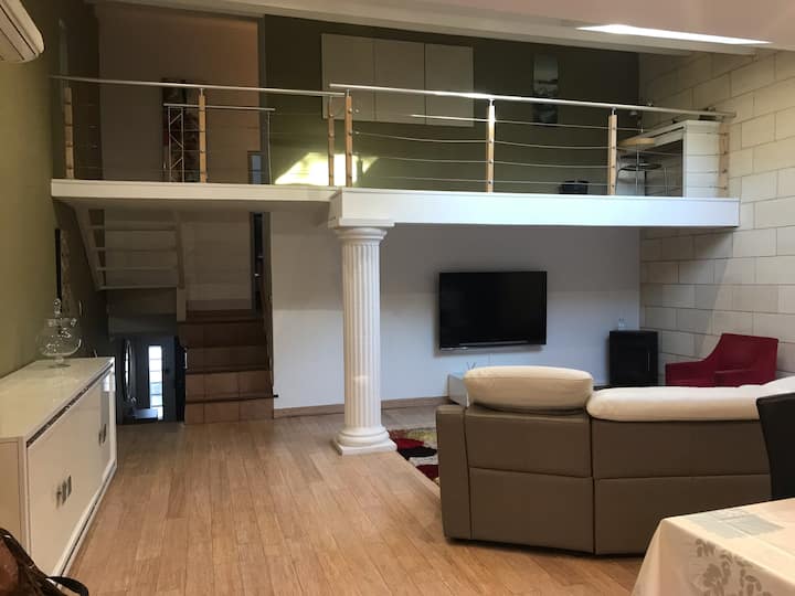 Maison Chaleureuse Avec Piscine - Nîmes