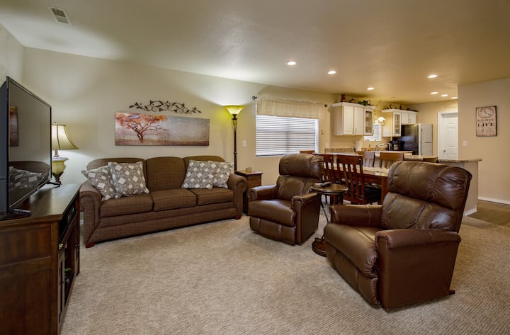 Tranquility With Perfect Location. Walk In Unit. - Branson