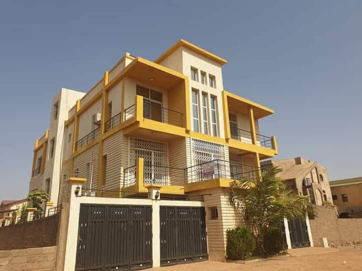 Appartement Spacieux Avec Stationnement Gratuit - Burkina Faso