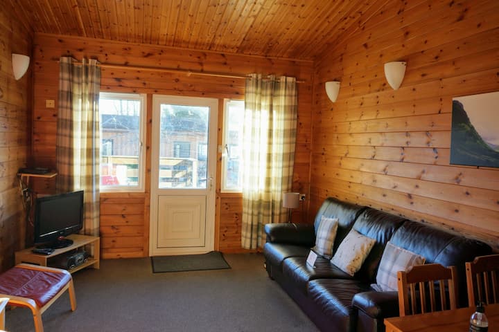 Woodland Hazel Lodge - Killin
