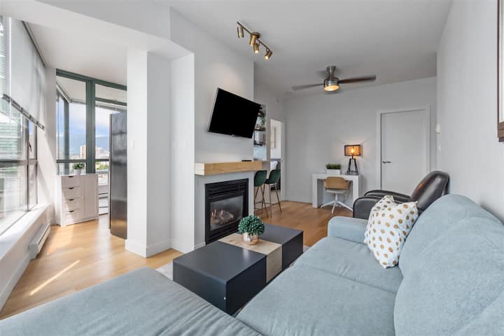 1bed Sub-penthouse Modern Central Downtown W/view - Vancouver