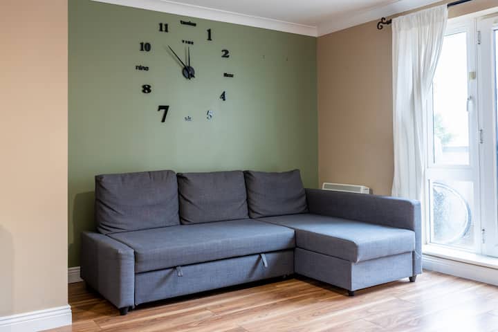 1 Big Bedroom Ensuite With All The Amenities. - Portmarnock