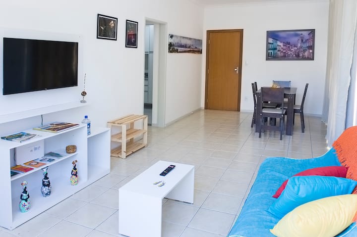 Apartamento Aconchegante, Próximo à Praia. - Barra
