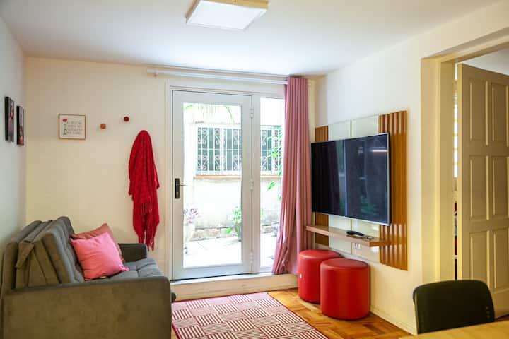 Apartamento Muito Bem Localizado - Porto Alegre
