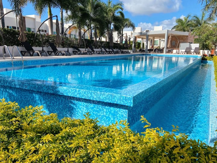 Live Like A Local In Cancun | 3br Home With Pool - Cancún