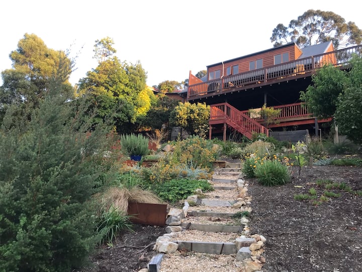 Home Overlooking Reserve And Beach. - Kingston, Australia