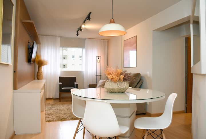 Lindíssimo 3 Quartos Champagnat/batel E Garagem - Curitiba