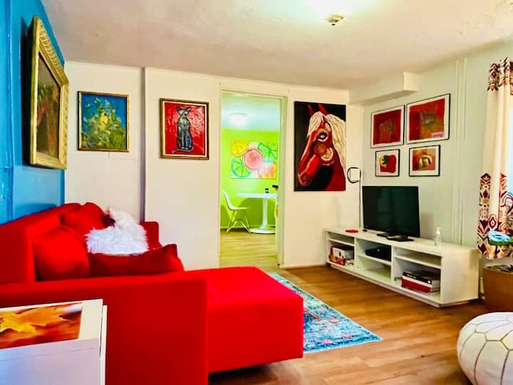 Art Lovers Dream! Spacious Private 2 Br Apartment. - Charlottesville, VA