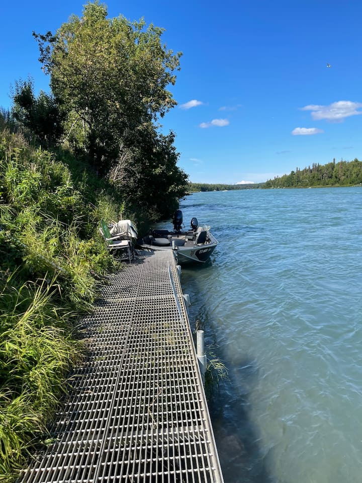 Stay At Beautiful Kenai Riverfront House - Sterling, AK