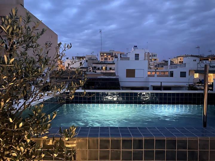 Casa Amagada: Private Townhouse &  Rooftop Pool - Palma