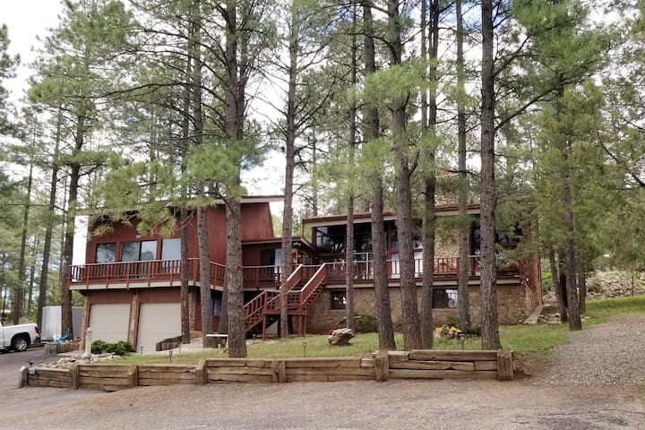 5 Bedroom, 4 Bath With Mountain Views - Ruidoso, NM