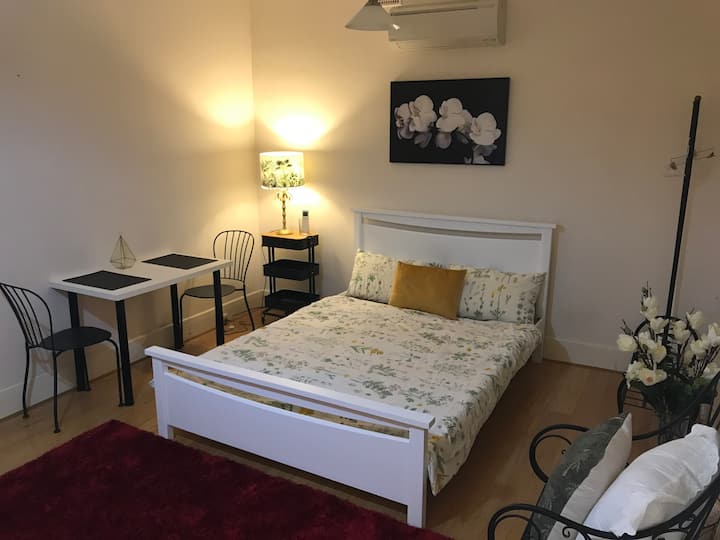 Modern Retreat | Minutes To Cbd & Adelaide Oval - Adelaide